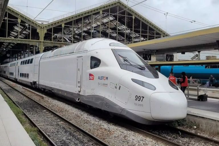 Le nouveau TGV Inoui 2025 retardé à janvier 2026 – SNCF PASSION 4M